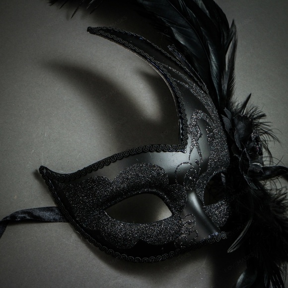ILOVEMASKS | Accessories | Masquerade Side Feather Venetian Costume ...